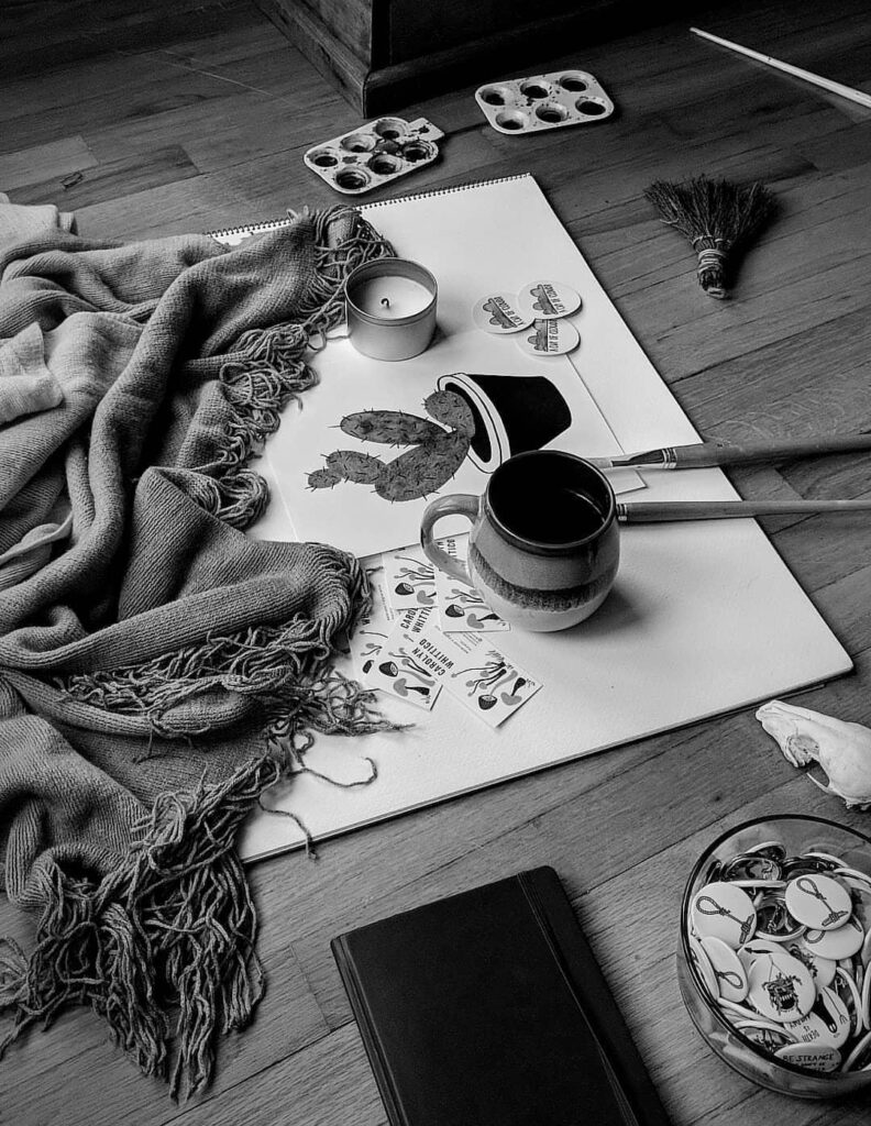 Gift guide for your artsy friends - A Cup of Cloudy